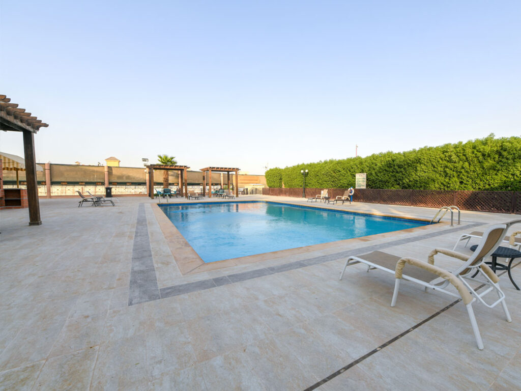 Al Hamra – Oasis Village Compound – Astra Construction